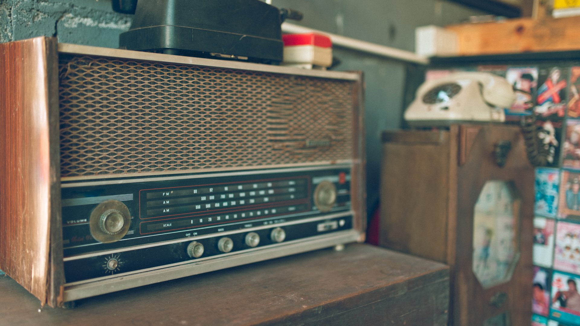 Vintage gadgets of our childhood - SeniorsToday